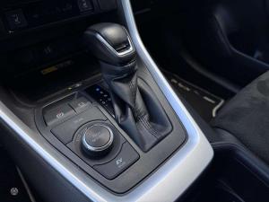 Pelēks Toyota RAV4 2023 Viļņa, ar dzinēja tilpumu 2.50 L un nobraukumu 92 tūkst. km par 31950 €, foto 29 vietnē AUTOMOTO.COM.LV