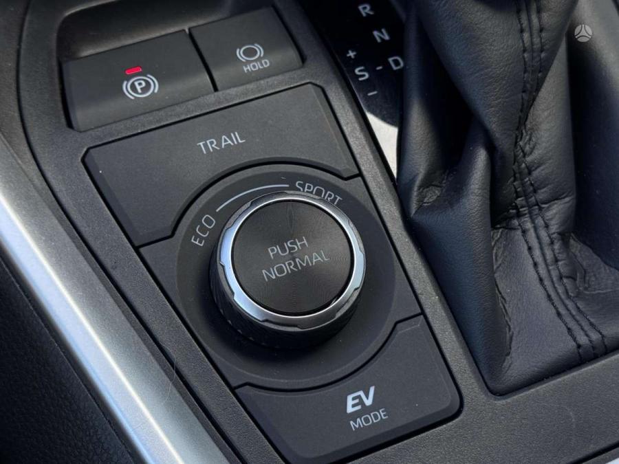 Pelēks Toyota RAV4 2023 Viļņa, ar dzinēja tilpumu 2.50 L un nobraukumu 92 tūkst. km par 31950 €, foto 30 vietnē AUTOMOTO.COM.LV
