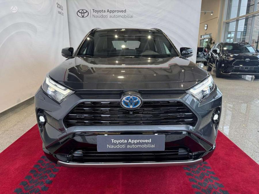 Pelēks Toyota RAV4 2023 Šauļi, ar dzinēja tilpumu 2.49 L un nobraukumu 24 tūkst. km par 36900 €, foto 4 vietnē AUTOMOTO.COM.LV