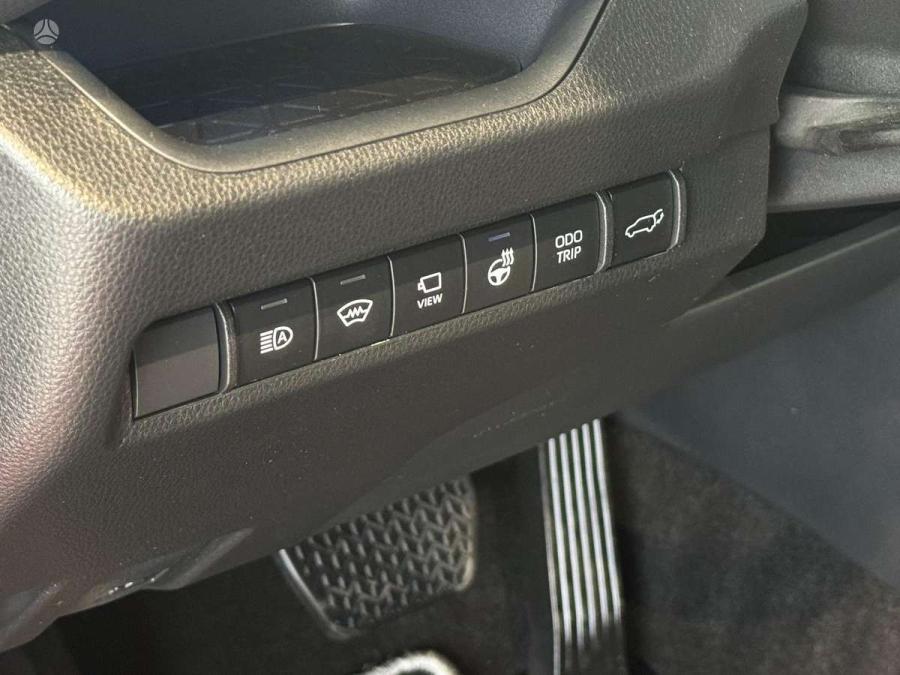 Pelēks Toyota RAV4 2023 Šauļi, ar dzinēja tilpumu 2.49 L un nobraukumu 24 tūkst. km par 36900 €, foto 17 vietnē AUTOMOTO.COM.LV