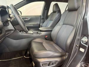 Pelēks Toyota RAV4 2023 Šauļi, ar dzinēja tilpumu 2.49 L un nobraukumu 24 tūkst. km par 36900 €, foto 19 vietnē AUTOMOTO.COM.LV