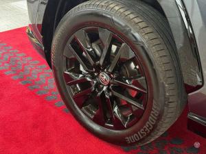Pelēks Toyota RAV4 2023 Šauļi, ar dzinēja tilpumu 2.49 L un nobraukumu 24 tūkst. km par 36900 €, foto 35 vietnē AUTOMOTO.COM.LV