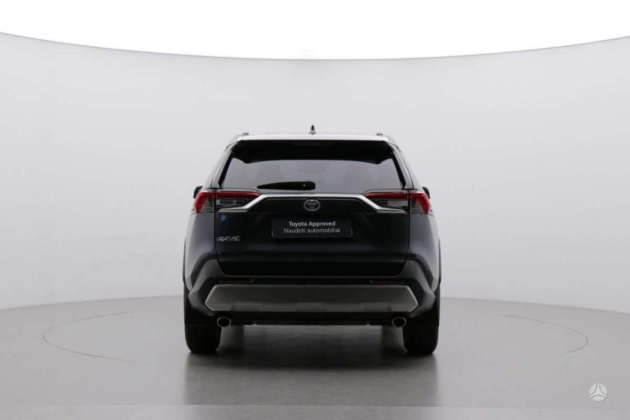 Grey Toyota RAV4 2023 in Vilnius, with an engine capacity of 1.99 L and mileage of 56 thousand km for 29900 €, photo 6 on AUTOMOTO.COM.LV