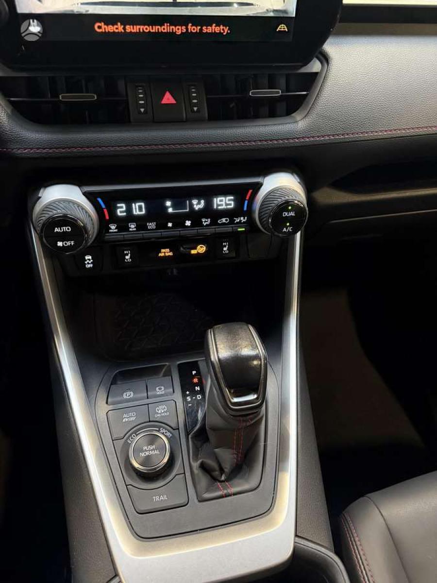 Grey Toyota RAV4 2023 in Vilnius, with an engine capacity of 2.49 L and mileage of 77 thousand km for 35999 €, photo 22 on AUTOMOTO.COM.LV