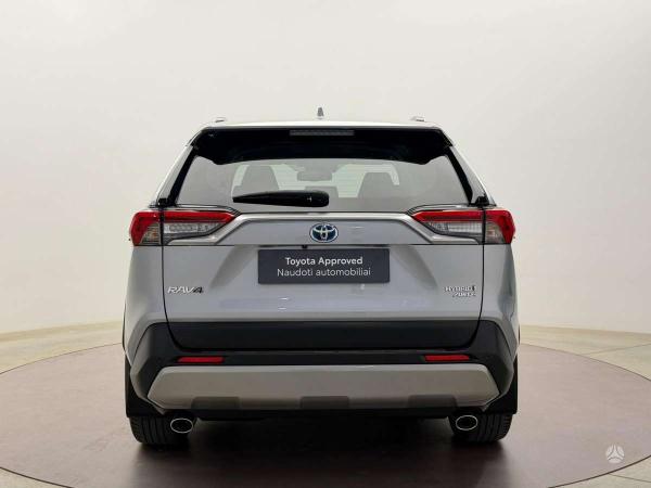 Pelēks Toyota RAV4 2023 Panevēža, ar dzinēja tilpumu 2.49 L un nobraukumu 53 tūkst. km par 37490 €, foto 7 vietnē AUTOMOTO.COM.LV