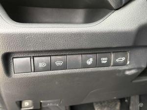 Grey Toyota RAV4 2023 in Ukmerge, with an engine capacity of 2.49 L and mileage of 149 thousand km for 25900 €, photo 15 on AUTOMOTO.COM.LV