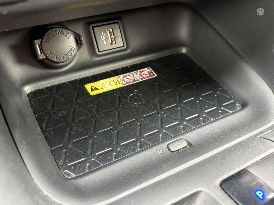 Grey Toyota RAV4 2023 in Ukmerge, with an engine capacity of 2.49 L and mileage of 149 thousand km for 25900 €, photo 19 on AUTOMOTO.COM.LV