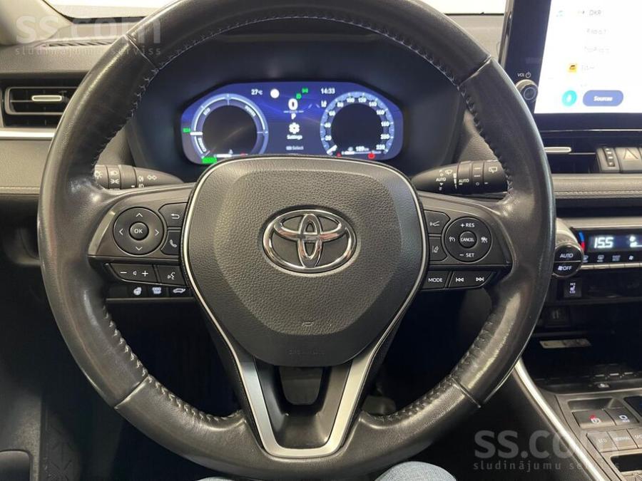 Grey Toyota RAV4 2023 in Jekabpils, with an engine capacity of 2.50 L and mileage of 112 thousand km for 32500 €, photo 14 on AUTOMOTO.COM.LV