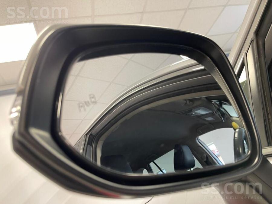 Grey Toyota RAV4 2023 in Jekabpils, with an engine capacity of 2.50 L and mileage of 112 thousand km for 32500 €, photo 19 on AUTOMOTO.COM.LV