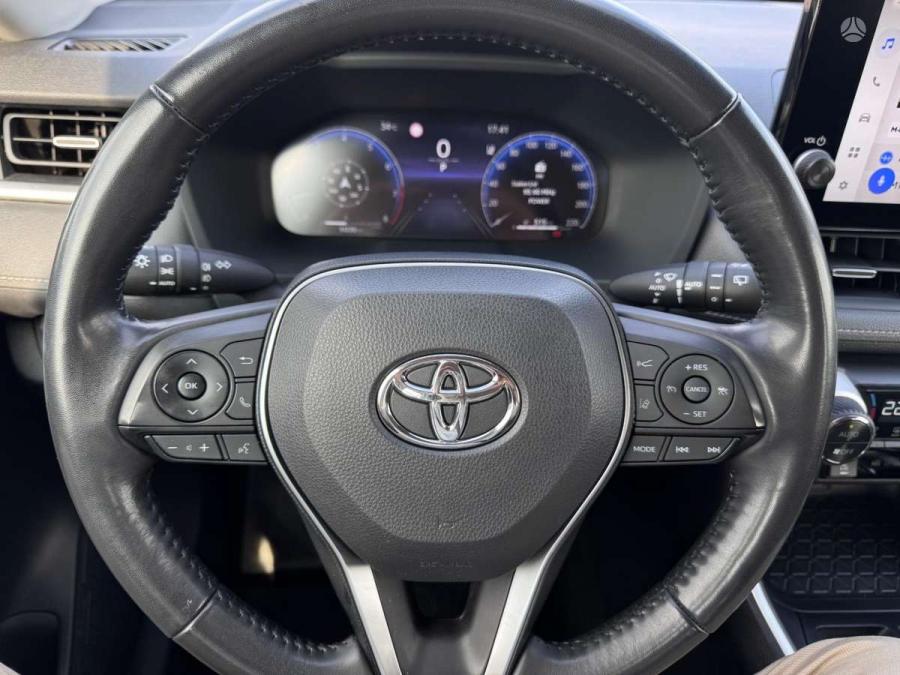 Pelēks Toyota RAV4 2023 Viļņa, ar dzinēja tilpumu 2.00 L un nobraukumu 53 tūkst. km par 27950 €, foto 11 vietnē AUTOMOTO.COM.LV
