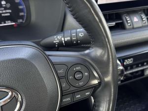 Pelēks Toyota RAV4 2023 Viļņa, ar dzinēja tilpumu 2.00 L un nobraukumu 53 tūkst. km par 27950 €, foto 17 vietnē AUTOMOTO.COM.LV