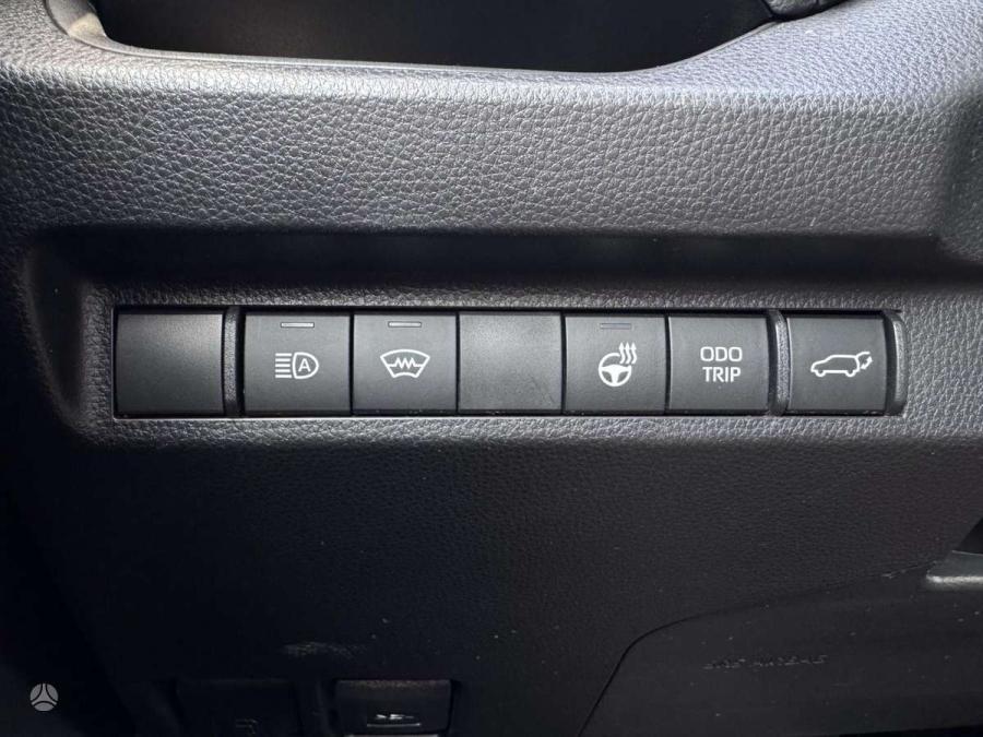 Pelēks Toyota RAV4 2023 Viļņa, ar dzinēja tilpumu 2.00 L un nobraukumu 53 tūkst. km par 27950 €, foto 27 vietnē AUTOMOTO.COM.LV