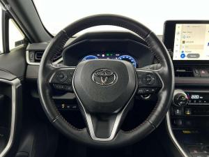 Pelēks Toyota RAV4 2023 Viļņa, ar dzinēja tilpumu 2.49 L un nobraukumu 69 tūkst. km par 39000 €, foto 13 vietnē AUTOMOTO.COM.LV