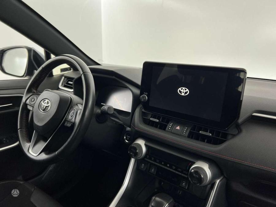 Pelēks Toyota RAV4 2023 Viļņa, ar dzinēja tilpumu 2.49 L un nobraukumu 69 tūkst. km par 39000 €, foto 15 vietnē AUTOMOTO.COM.LV