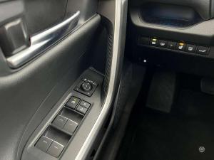 Pelēks Toyota RAV4 2023 Viļņa, ar dzinēja tilpumu 2.49 L un nobraukumu 69 tūkst. km par 39000 €, foto 24 vietnē AUTOMOTO.COM.LV