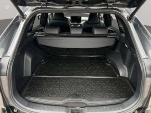 Grey Toyota RAV4 2023 in Kaunas, with an engine capacity of 2.50 L and mileage of 89 thousand km for 32999 €, photo 11 on AUTOMOTO.COM.LV