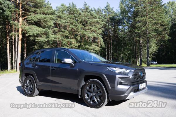 Grey Toyota RAV4 2023 in Tallinn, with an engine capacity of 2.50 L and mileage of 44 thousand km for 41000 €, photo 3 on AUTOMOTO.COM.LV