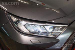 Grey Toyota RAV4 2023 in Riga, with an engine capacity of 2.50 L and mileage of 81 thousand km for 31500 €, photo 33 on AUTOMOTO.COM.LV