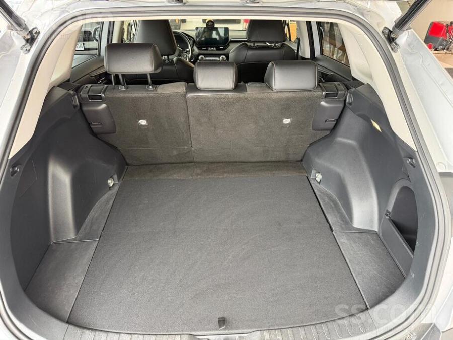 Pelēks Toyota RAV4 2023 Rīga, ar dzinēja tilpumu 2.50 L un nobraukumu 112 tūkst. km par 32500 €, foto 8 vietnē AUTOMOTO.COM.LV