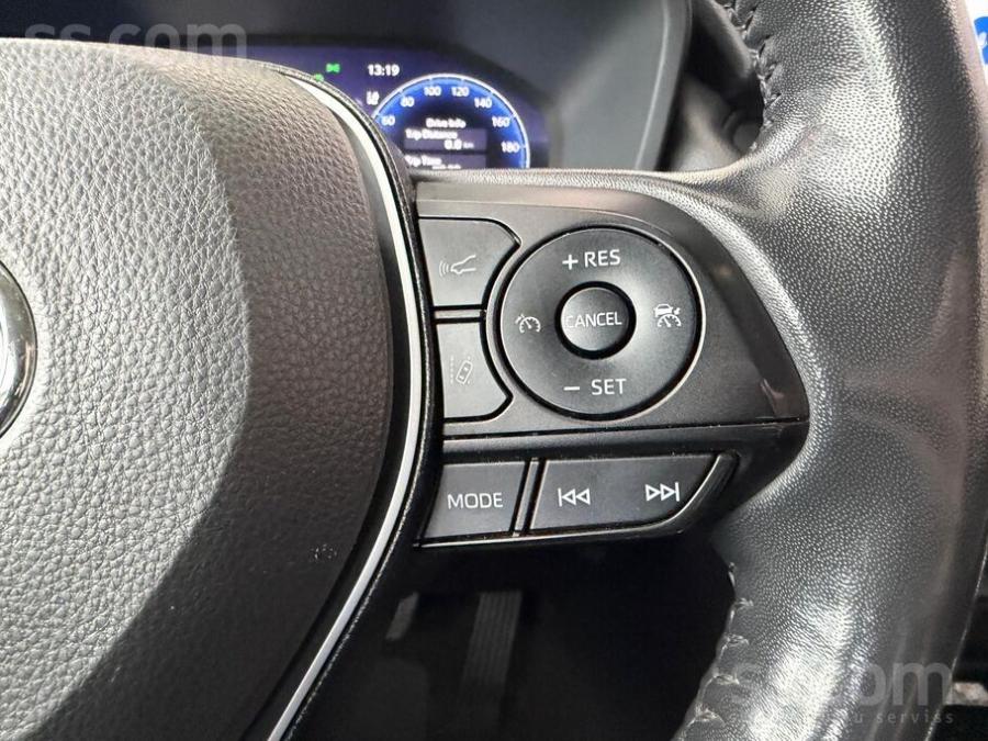 Pelēks Toyota RAV4 2023 Rīga, ar dzinēja tilpumu 2.50 L un nobraukumu 112 tūkst. km par 32500 €, foto 22 vietnē AUTOMOTO.COM.LV