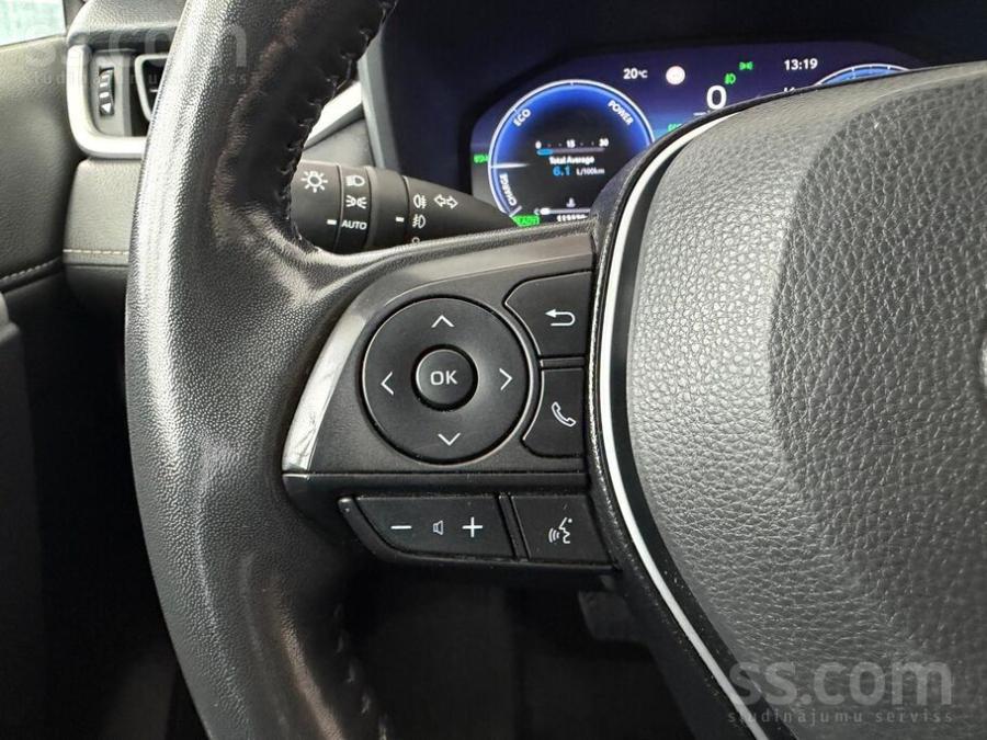 Pelēks Toyota RAV4 2023 Rīga, ar dzinēja tilpumu 2.50 L un nobraukumu 112 tūkst. km par 32500 €, foto 23 vietnē AUTOMOTO.COM.LV