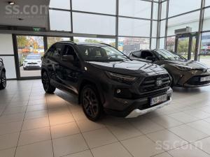Серый Тойота РАВ 4 2023 в Рига, объемом двигателя 2.50 л и пробегом 29 тыс. км за 38500 €, фото 7 на AUTOMOTO.COM.LV
