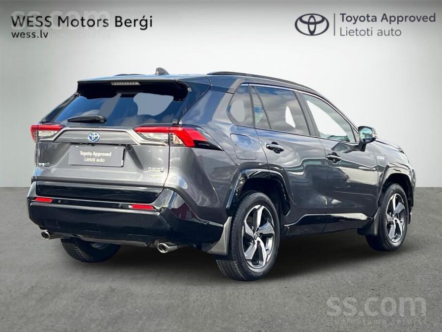 Pelēks Toyota RAV4 2023 Rīga, ar dzinēja tilpumu 2.50 L un nobraukumu 45 tūkst. km par 40990 €, foto 3 vietnē AUTOMOTO.COM.LV