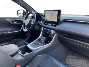 Pelēks Toyota RAV4 2023 Rīga, ar dzinēja tilpumu 2.50 L un nobraukumu 45 tūkst. km par 40990 €, foto 7 vietnē AUTOMOTO.COM.LV