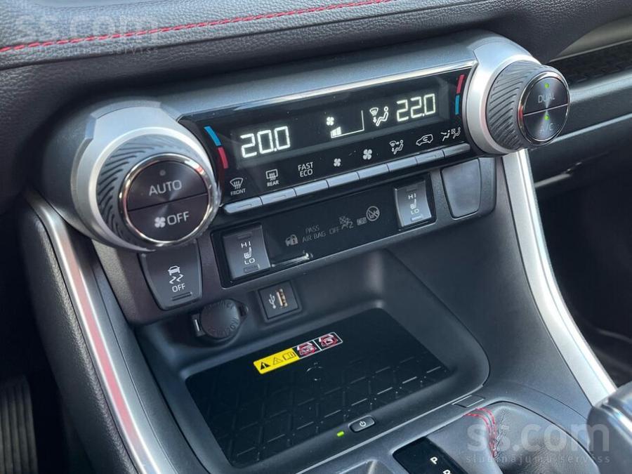 Pelēks Toyota RAV4 2023 Rīga, ar dzinēja tilpumu 2.50 L un nobraukumu 45 tūkst. km par 40990 €, foto 16 vietnē AUTOMOTO.COM.LV
