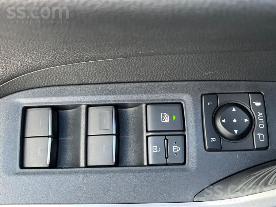 Pelēks Toyota RAV4 2023 Rīga, ar dzinēja tilpumu 2.50 L un nobraukumu 45 tūkst. km par 40990 €, foto 21 vietnē AUTOMOTO.COM.LV