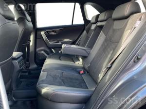 Pelēks Toyota RAV4 2023 Rīga, ar dzinēja tilpumu 2.50 L un nobraukumu 45 tūkst. km par 40990 €, foto 22 vietnē AUTOMOTO.COM.LV
