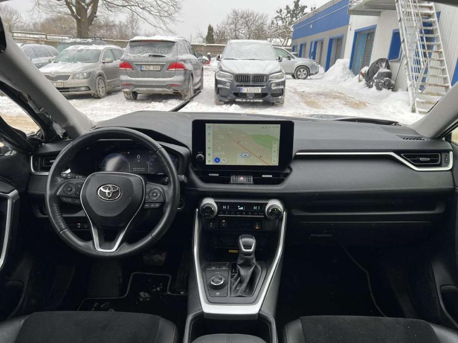 Pelēks Toyota RAV4 2024 Kauņa, ar dzinēja tilpumu 2.49 L un nobraukumu 62 tūkst. km par 9900 €, foto 19 vietnē AUTOMOTO.COM.LV