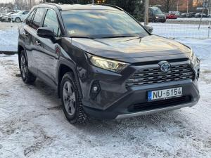 Pelēks Toyota RAV4 2024 Rīga, ar dzinēja tilpumu 2.50 L un nobraukumu 40 tūkst. km par 34850 €, foto  vietnē AUTOMOTO.COM.LV