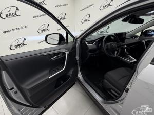 Серый Тойота РАВ 4 2024 в Авиженяй, объемом двигателя 2.50 л и пробегом 23 тыс. км за 33900 €, фото 19 на AUTOMOTO.COM.LV