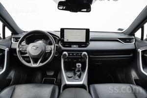 Grey Toyota RAV4 2024 in Riga, with an engine capacity of 2.50 L and mileage of 89 thousand km for 36500 €, photo 23 on AUTOMOTO.COM.LV