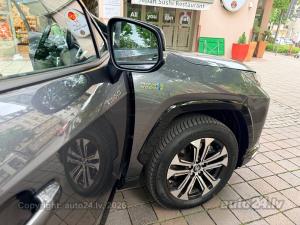 Серый Тойота РАВ 4 2024 в Таллин, объемом двигателя 2.50 л и пробегом 44 тыс. км за 49900 €, фото 13 на AUTOMOTO.COM.LV