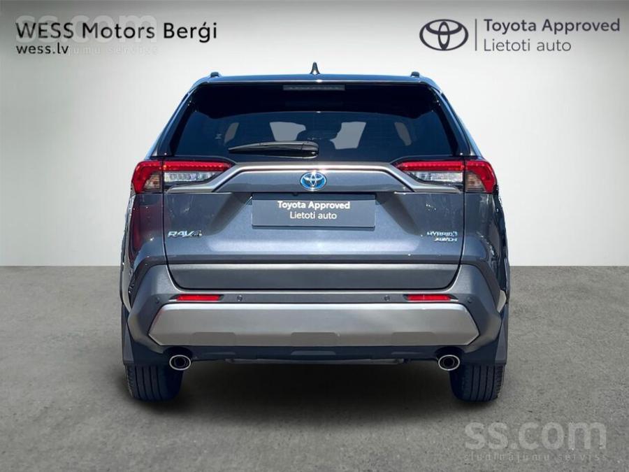 Pelēks Toyota RAV4 2024 Rīga, ar dzinēja tilpumu 2.50 L un nobraukumu 57 tūkst. km par 38990 €, foto 5 vietnē AUTOMOTO.COM.LV