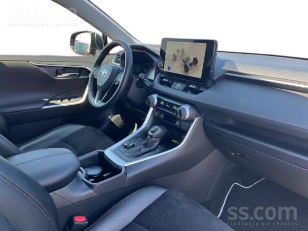Pelēks Toyota RAV4 2024 Rīga, ar dzinēja tilpumu 2.50 L un nobraukumu 57 tūkst. km par 38990 €, foto 6 vietnē AUTOMOTO.COM.LV