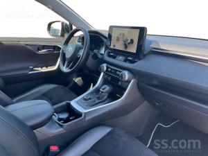 Pelēks Toyota RAV4 2024 Rīga, ar dzinēja tilpumu 2.50 L un nobraukumu 57 tūkst. km par 38990 €, foto 7 vietnē AUTOMOTO.COM.LV