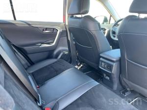 Pelēks Toyota RAV4 2024 Rīga, ar dzinēja tilpumu 2.50 L un nobraukumu 57 tūkst. km par 38990 €, foto 8 vietnē AUTOMOTO.COM.LV