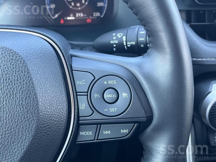 Pelēks Toyota RAV4 2024 Rīga, ar dzinēja tilpumu 2.50 L un nobraukumu 57 tūkst. km par 38990 €, foto 18 vietnē AUTOMOTO.COM.LV
