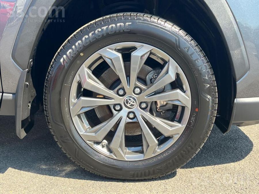 Pelēks Toyota RAV4 2024 Rīga, ar dzinēja tilpumu 2.50 L un nobraukumu 57 tūkst. km par 38990 €, foto 22 vietnē AUTOMOTO.COM.LV