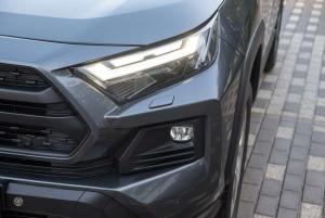 Grey Toyota RAV4 2024 in Vilnius, with an engine capacity of 2.49 L and mileage of 20 thousand km for 33950 €, photo 10 on AUTOMOTO.COM.LV