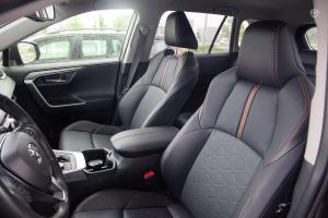 Grey Toyota RAV4 2024 in Vilnius, with an engine capacity of 2.49 L and mileage of 20 thousand km for 33950 €, photo 15 on AUTOMOTO.COM.LV