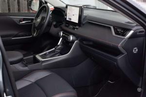 Grey Toyota RAV4 2024 in Vilnius, with an engine capacity of 2.49 L and mileage of 20 thousand km for 33950 €, photo 18 on AUTOMOTO.COM.LV