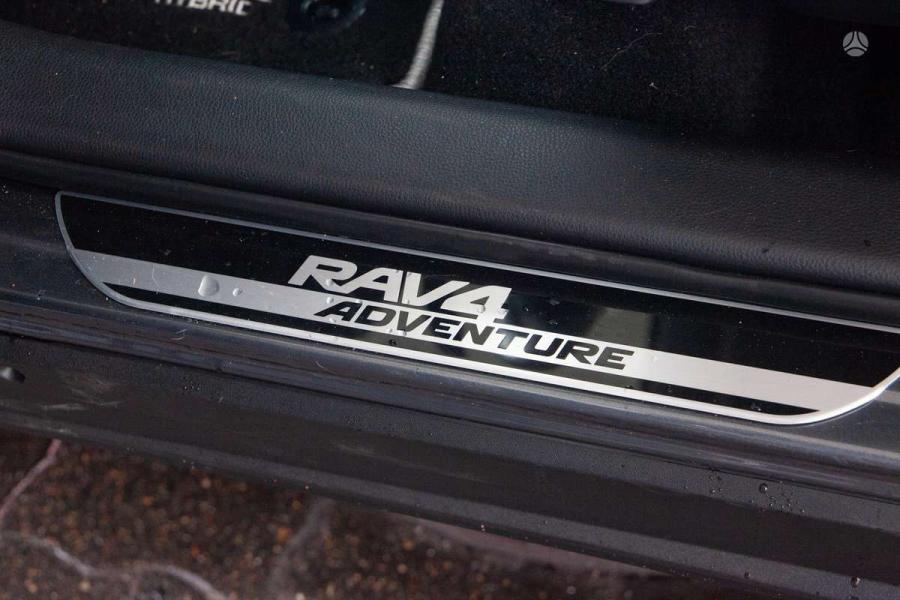 Grey Toyota RAV4 2024 in Vilnius, with an engine capacity of 2.49 L and mileage of 20 thousand km for 33950 €, photo 22 on AUTOMOTO.COM.LV