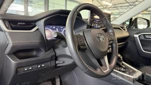 Pelēks Toyota RAV4 2024 Rīga, ar dzinēja tilpumu 2.50 L un nobraukumu 58 tūkst. km par 30900 €, foto 18 vietnē AUTOMOTO.COM.LV