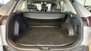 Grey Toyota RAV4 2024 in Riga, with an engine capacity of 2.50 L and mileage of 58 thousand km for 3090000 €, photo 13 on AUTOMOTO.COM.LV