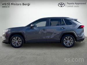 Pelēks Toyota RAV4 2024 Rīga, ar dzinēja tilpumu 2.50 L un nobraukumu 65 tūkst. km par 35990 €, foto 4 vietnē AUTOMOTO.COM.LV