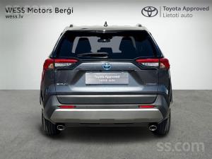 Pelēks Toyota RAV4 2024 Rīga, ar dzinēja tilpumu 2.50 L un nobraukumu 65 tūkst. km par 35990 €, foto 5 vietnē AUTOMOTO.COM.LV